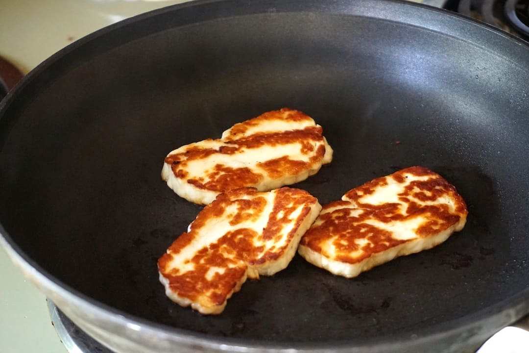 Mini Lamb Burgers - Weekend at the Cottage