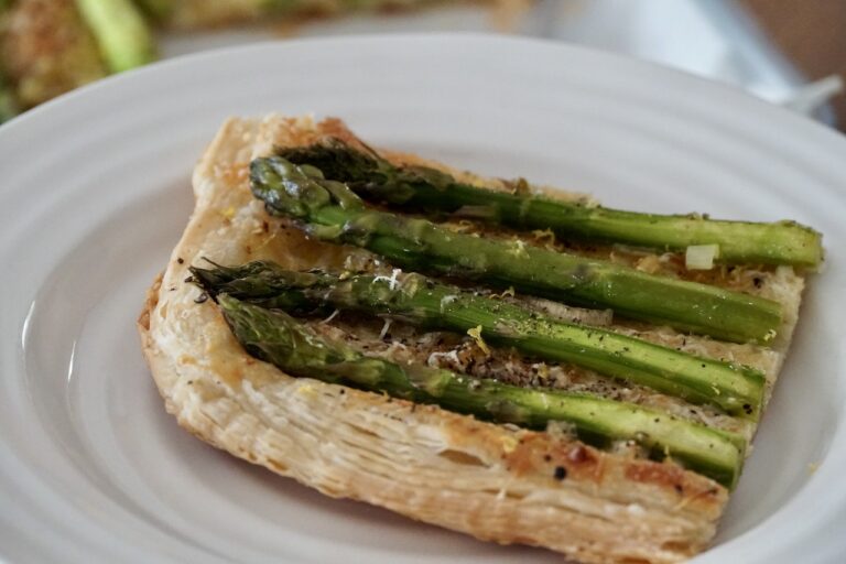 Simple Asparagus Tart With Puff Pastry