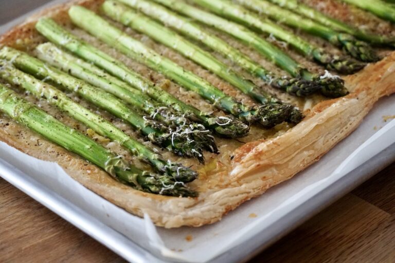 Simple Asparagus Tart With Puff Pastry